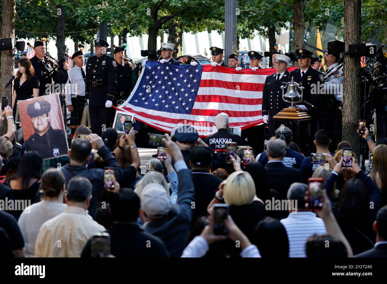 New York, United States. 10th Sep, 2024. An honor guard presents the US ...