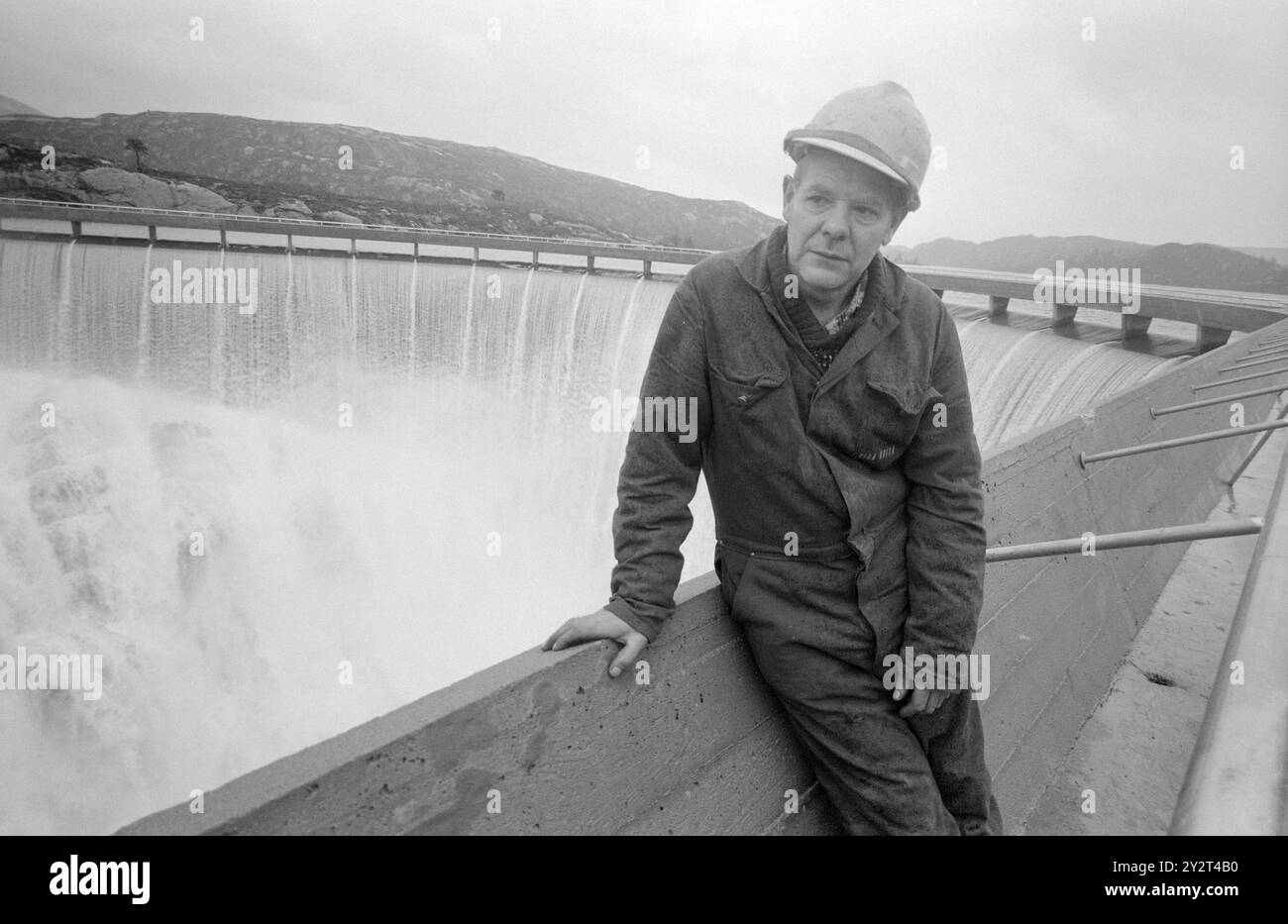 Current 46-4-1971 : The great social security dispute.In Sirdal, there ...