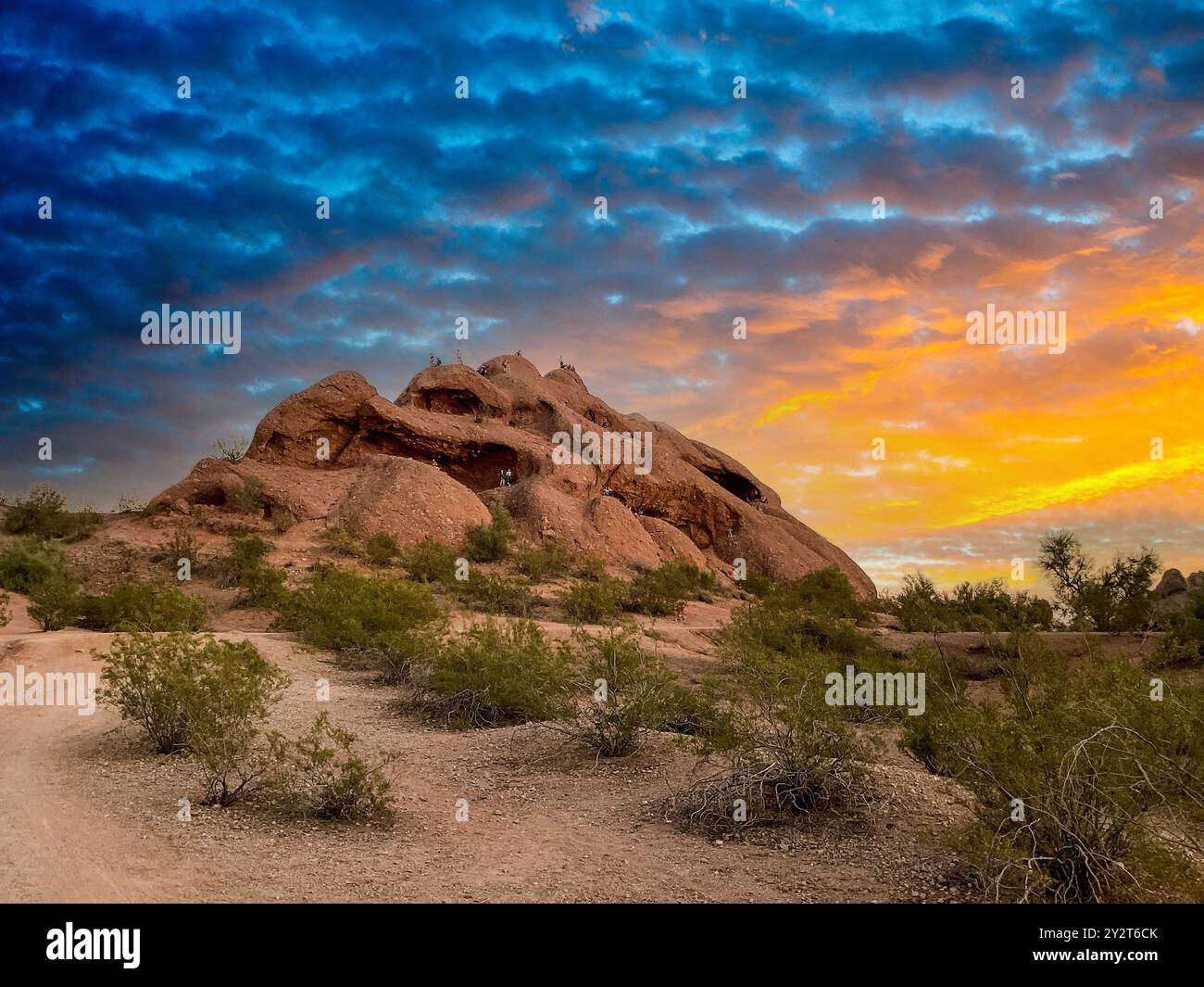 Mountain sonoran desert sunset hi-res stock photography and images - Alamy