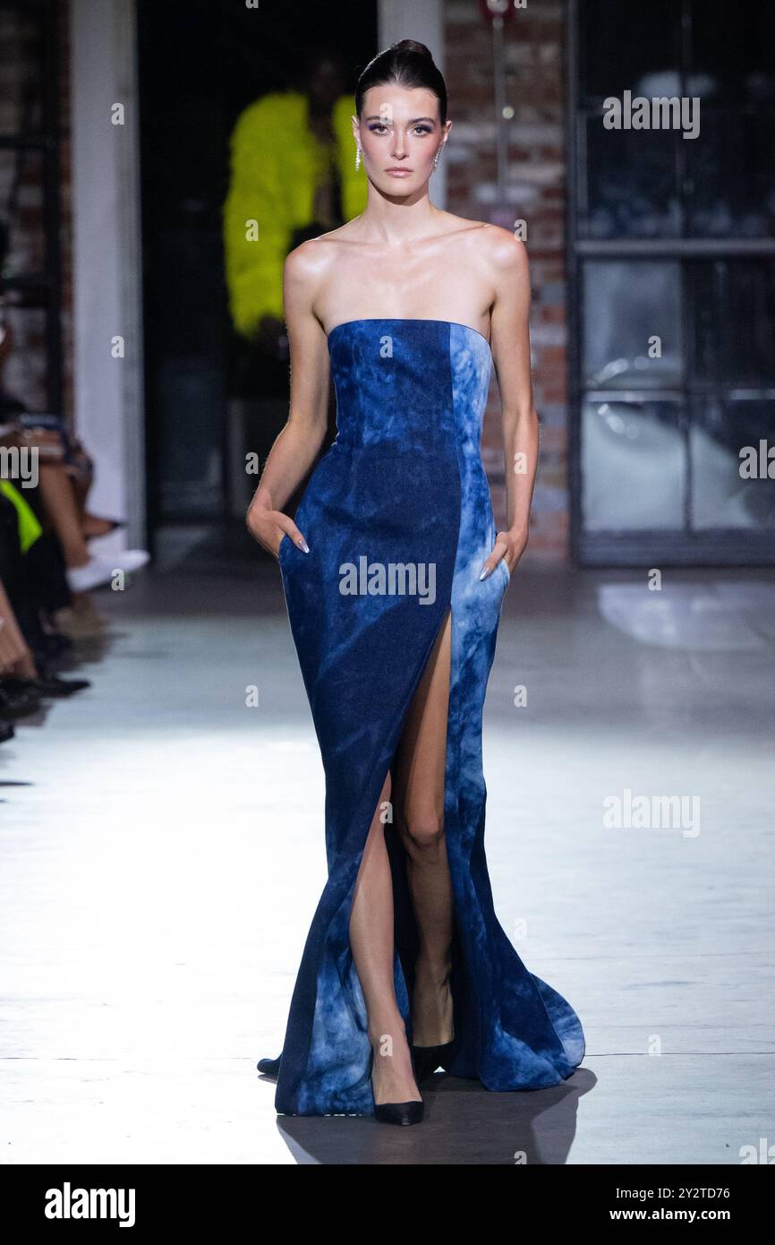 New York, USA. 09th Sep, 2024. Model Jace Higgins walks on the runway ...