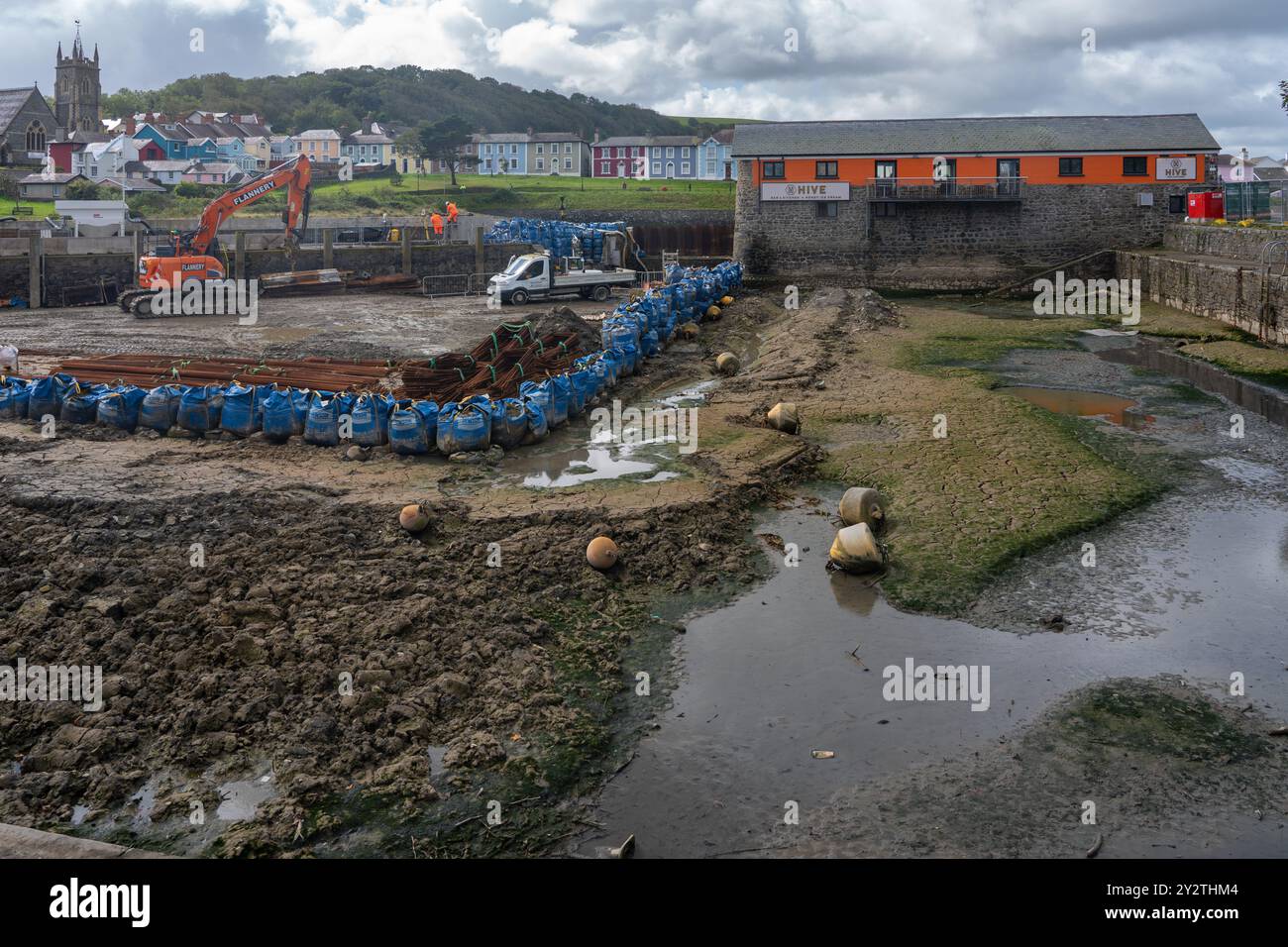 Harbor aberaeron west wales hi-res stock photography and images - Alamy