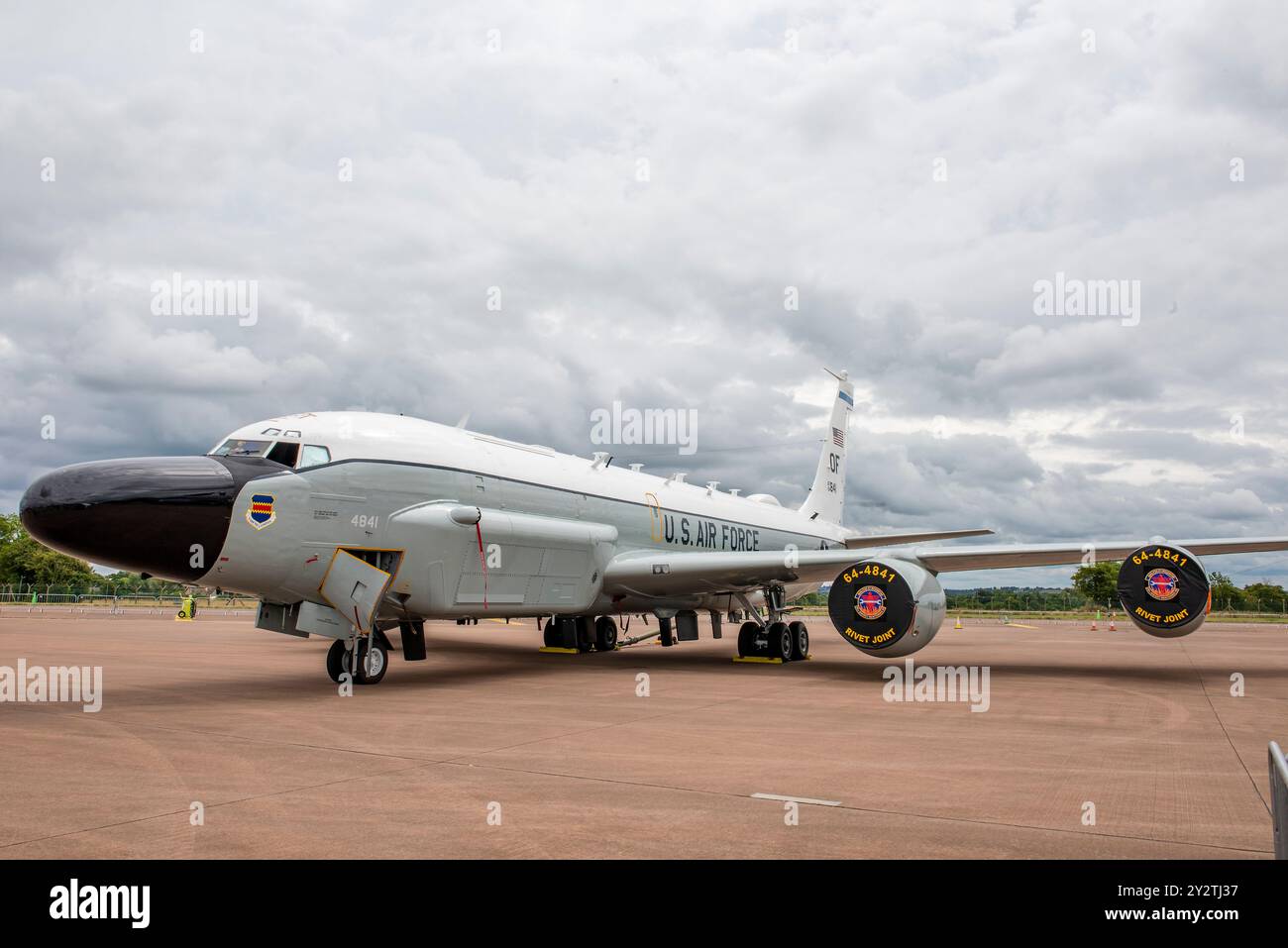 Rivet joint spy plane raf hi-res stock photography and images - Alamy