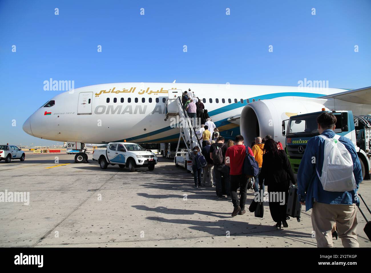 Oman air, muscat, Oman, 28 September 2017, flight transfer loading ...