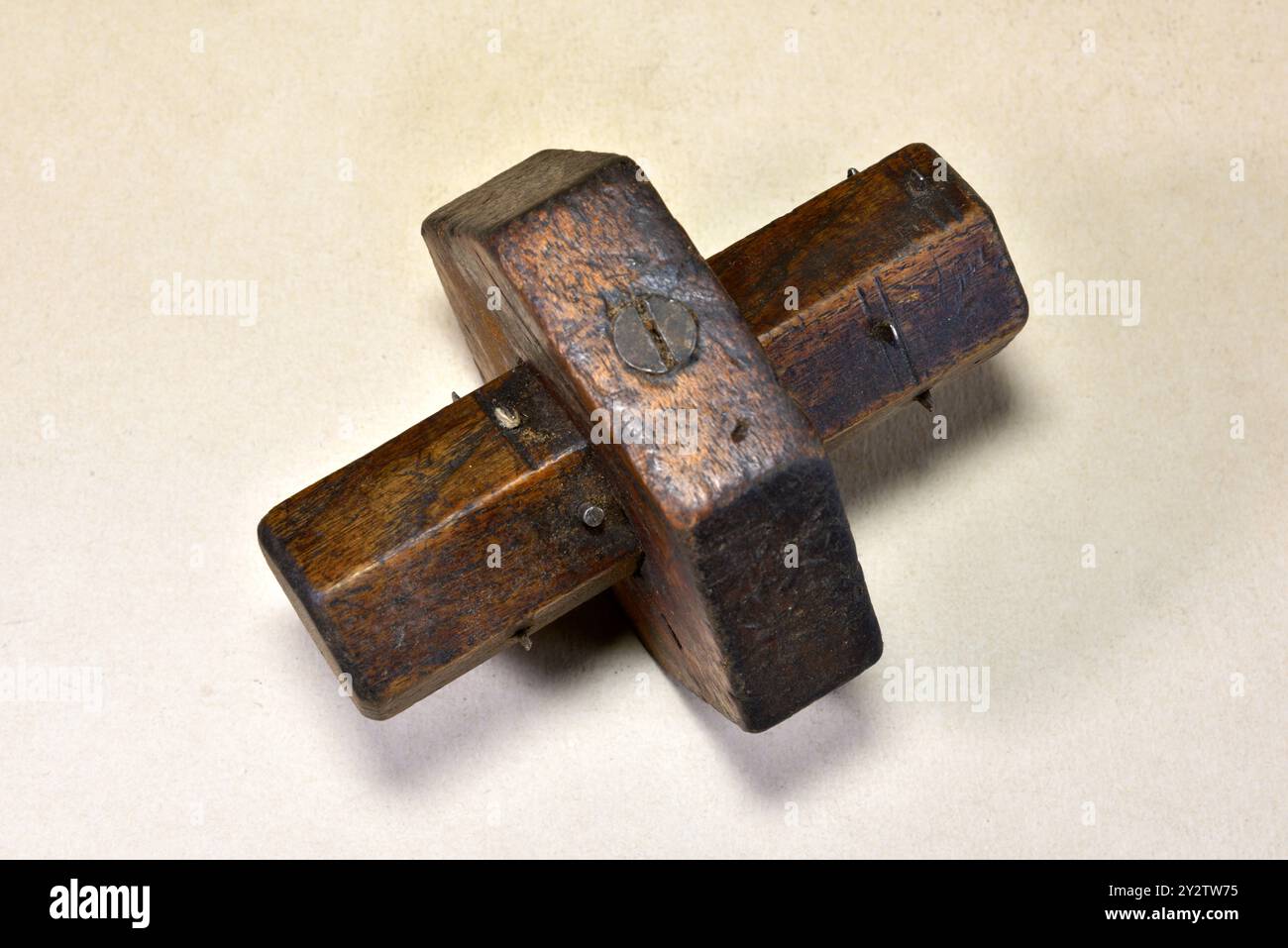 Old unusual six sided marking gauge to mark wood at fixed distances ...