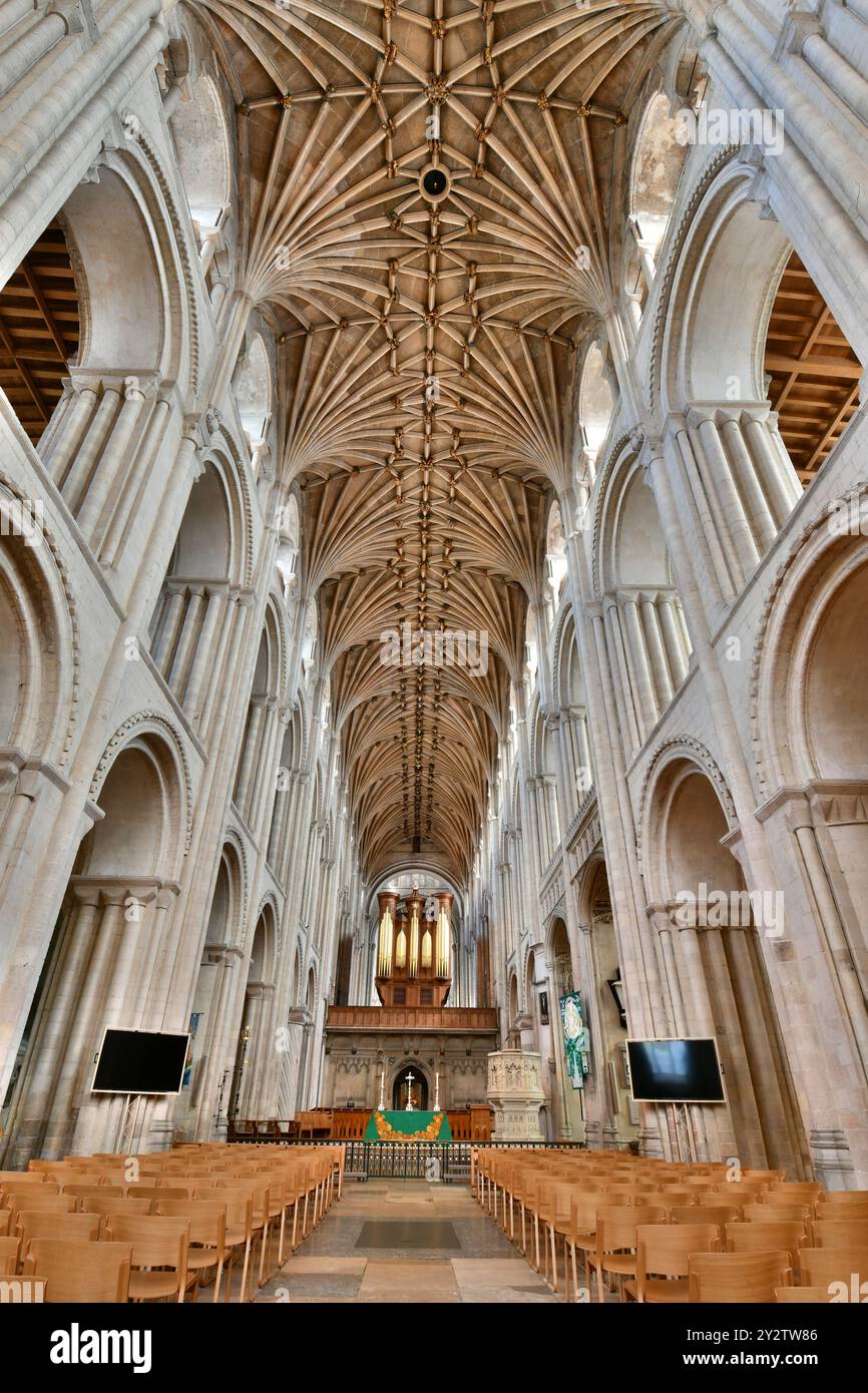 Norwich Cathedral, featuring many impressive colourful 14th century ...