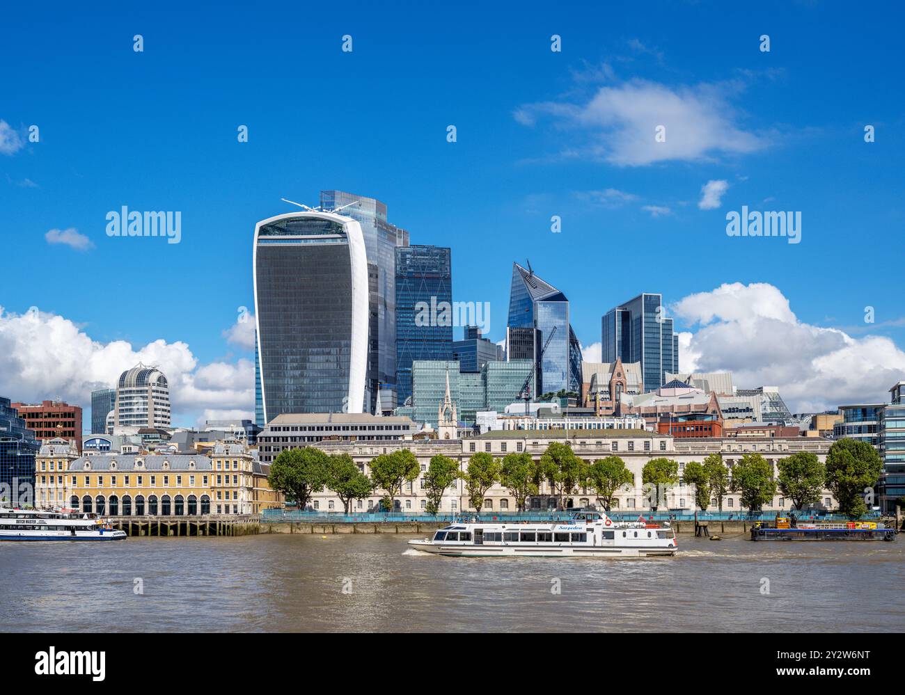 The City skyline with 20 Fenchurch Street (Walkie Talkie building) to ...