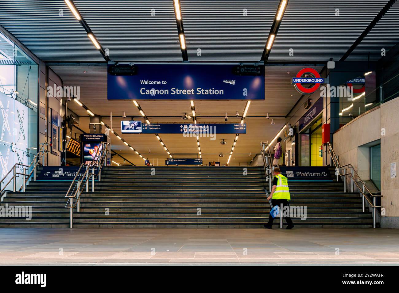 Cannon street underground station entrance hi-res stock photography and ...