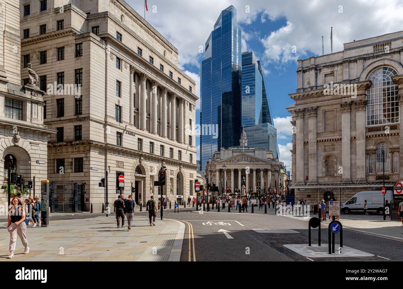 The Royal Exchange and 22 Bishopsgate seen from Bank Junction in The ...