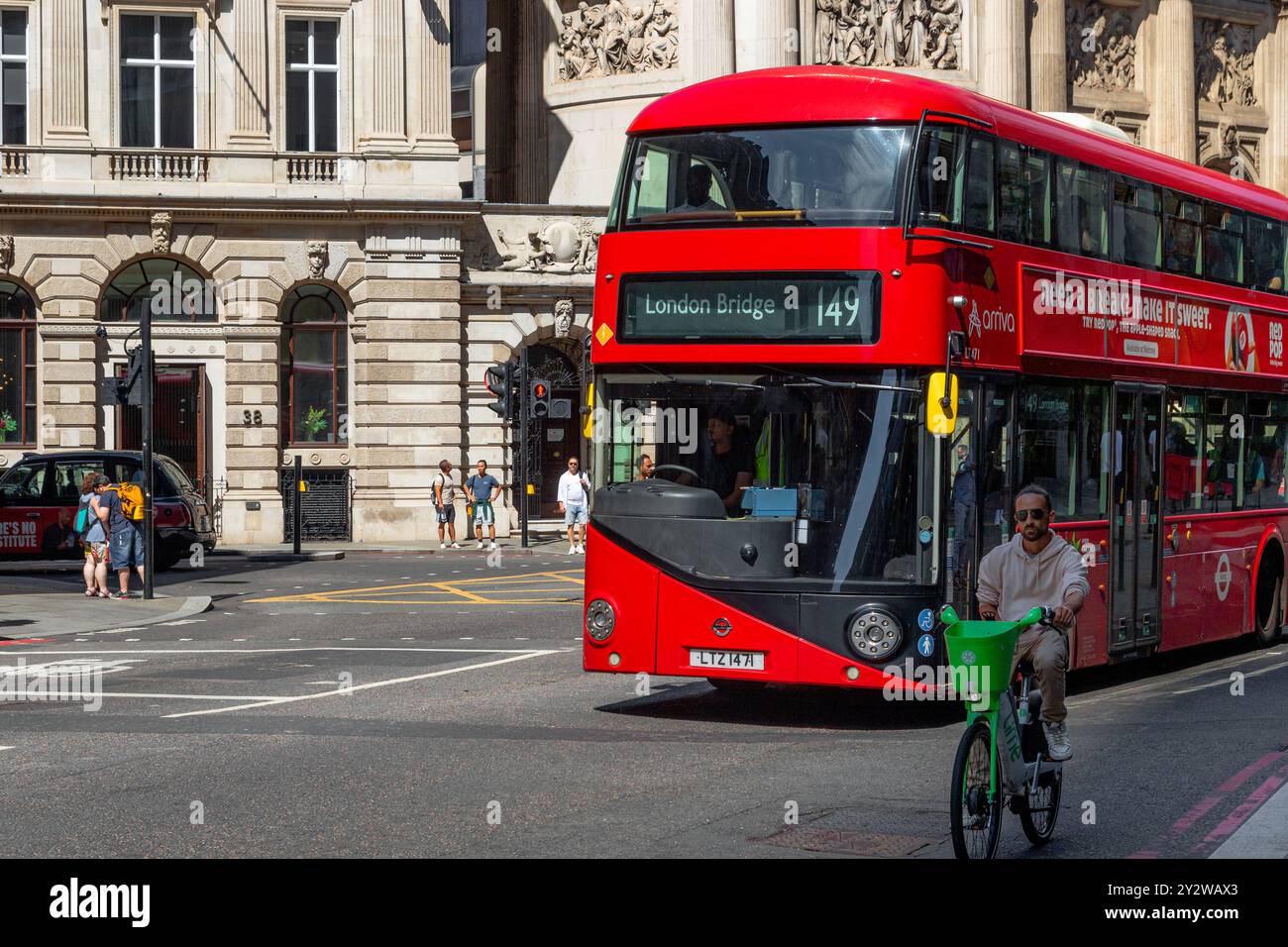 Bus route 149 hi-res stock photography and images - Alamy
