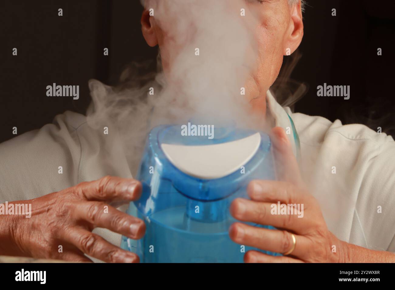 Breathing appliance hi-res stock photography and images - Alamy