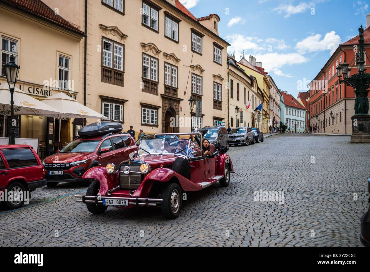 Classic car tours in hi-res stock photography and images - Alamy