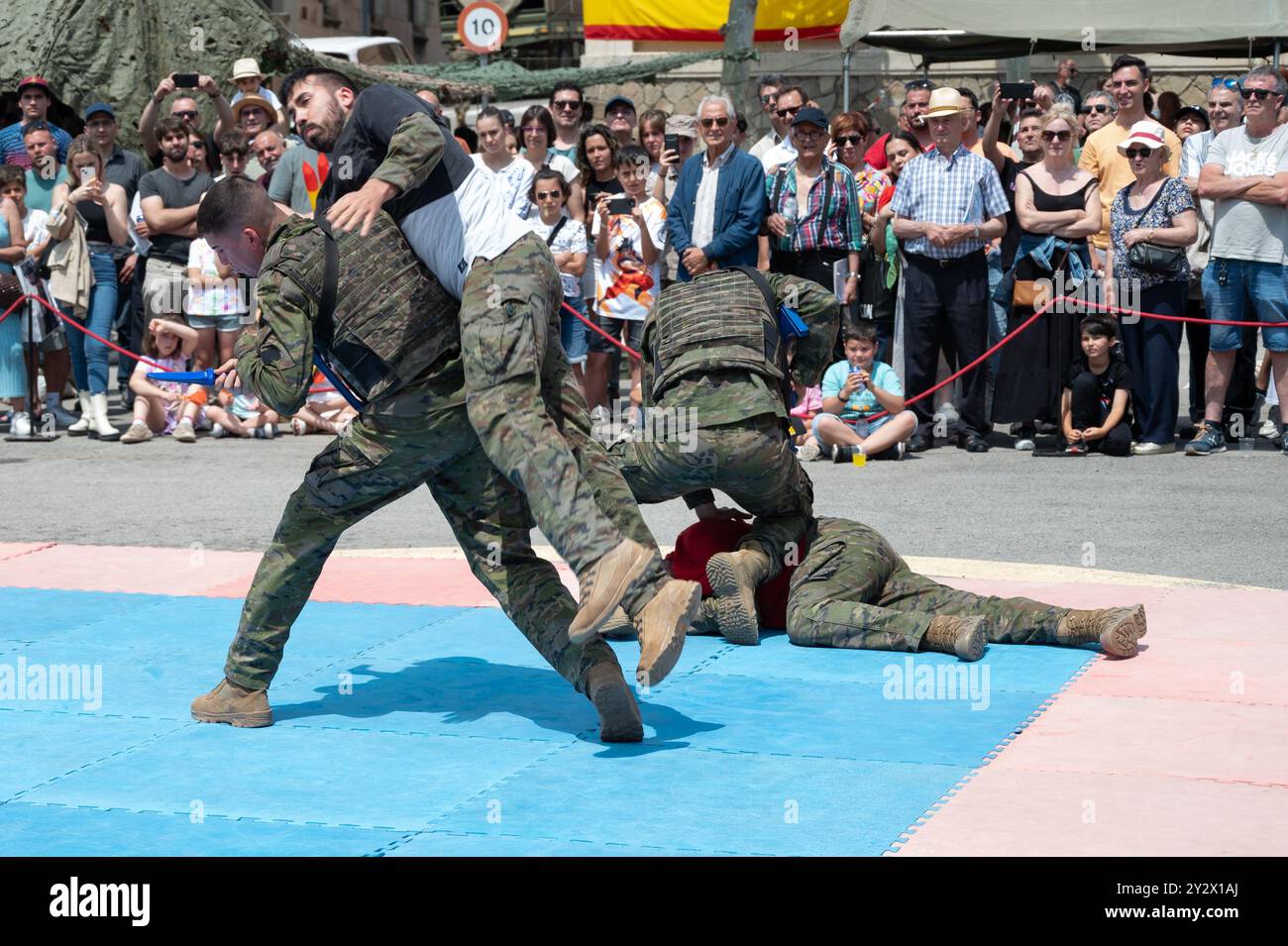 Exhibition of the hand-to-hand fight of the Spanish army. A fighting ...