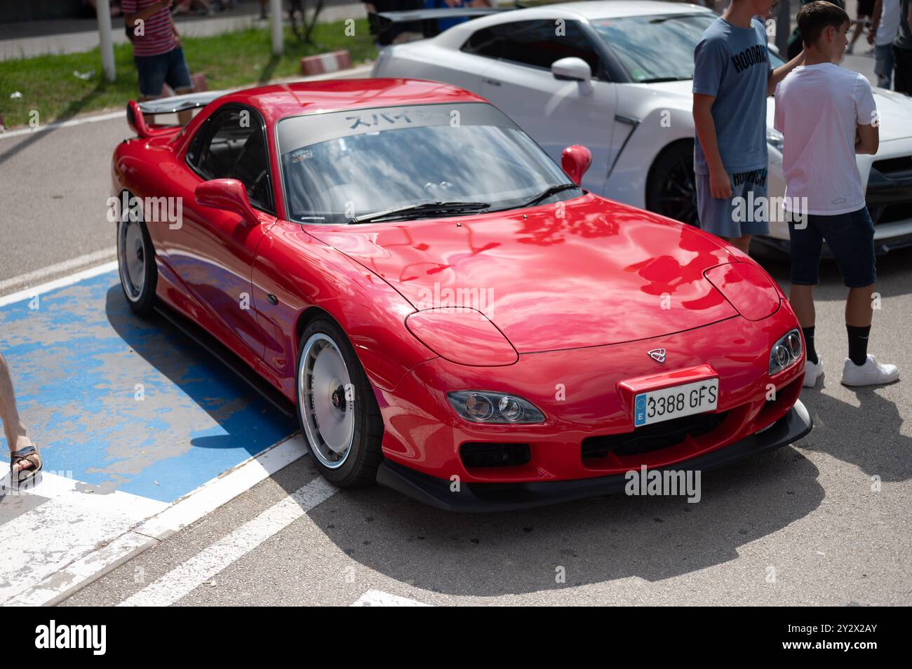Top view of a spectacular Mazda Rx-7 rotary engine at a car meeting ...