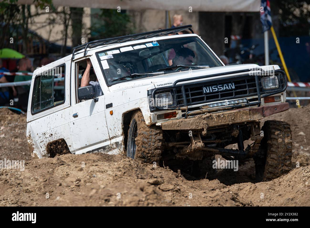 Chassis twisting hi-res stock photography and images - Alamy