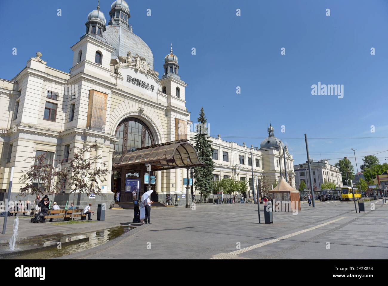 The front entrance to Lviv railway station, Ukraine, May 2024 Stock ...
