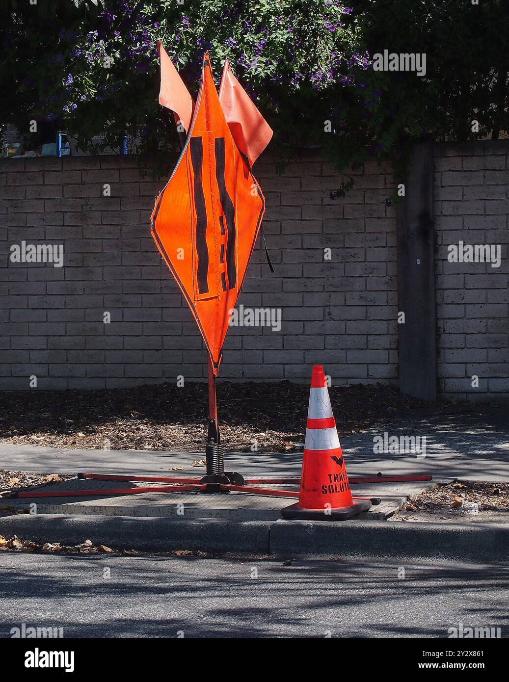 Lane merger hi-res stock photography and images - Alamy