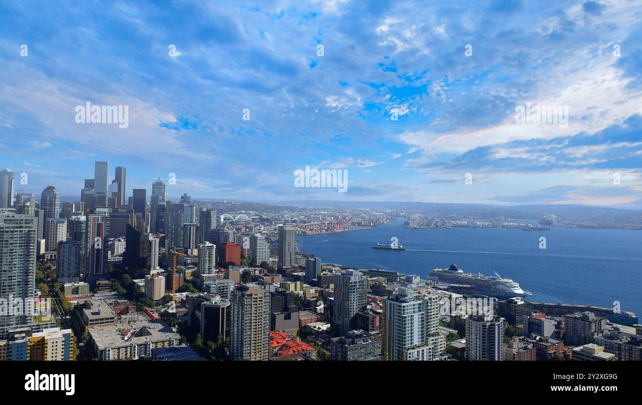 Panoramic view seattle bell harbor hi-res stock photography and images ...