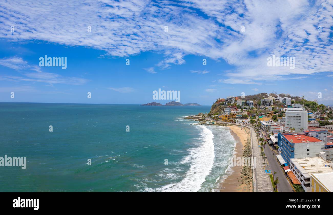 Mexico, Mazatlan sea promenade, El Malecon, near tourist beaches and ...