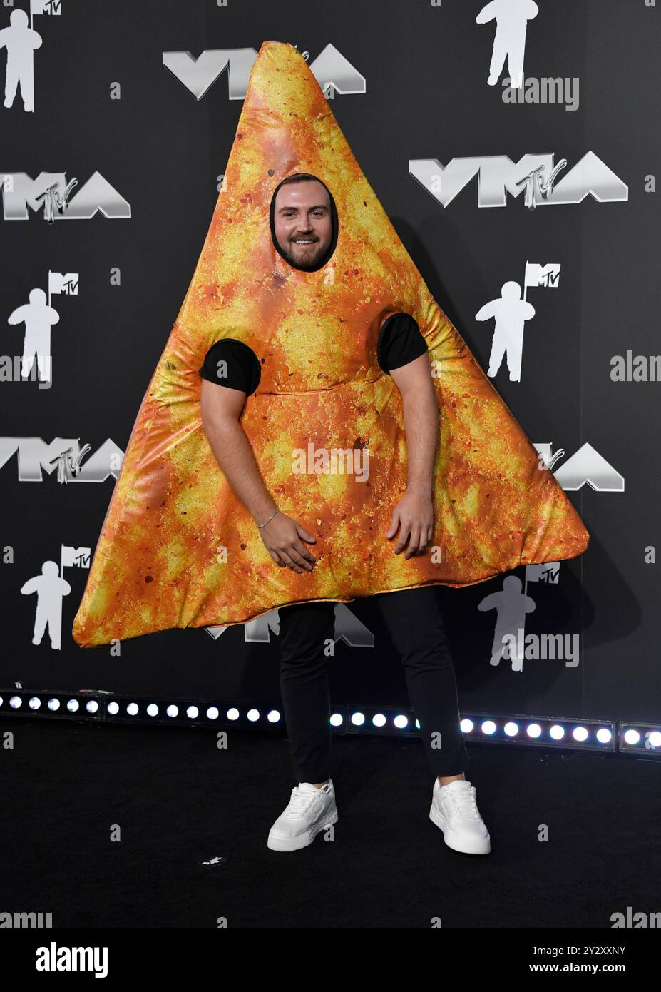 Chippy arrives at the MTV Video Music Awards on Wednesday, Sept. 11 ...