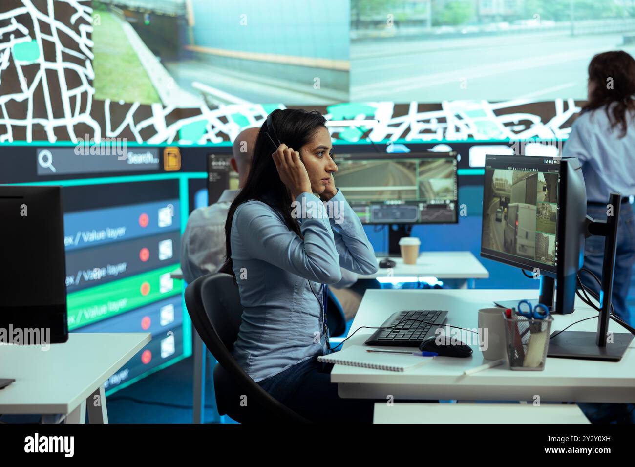 Indian dispatch operator provides updates on order tracking activity ...