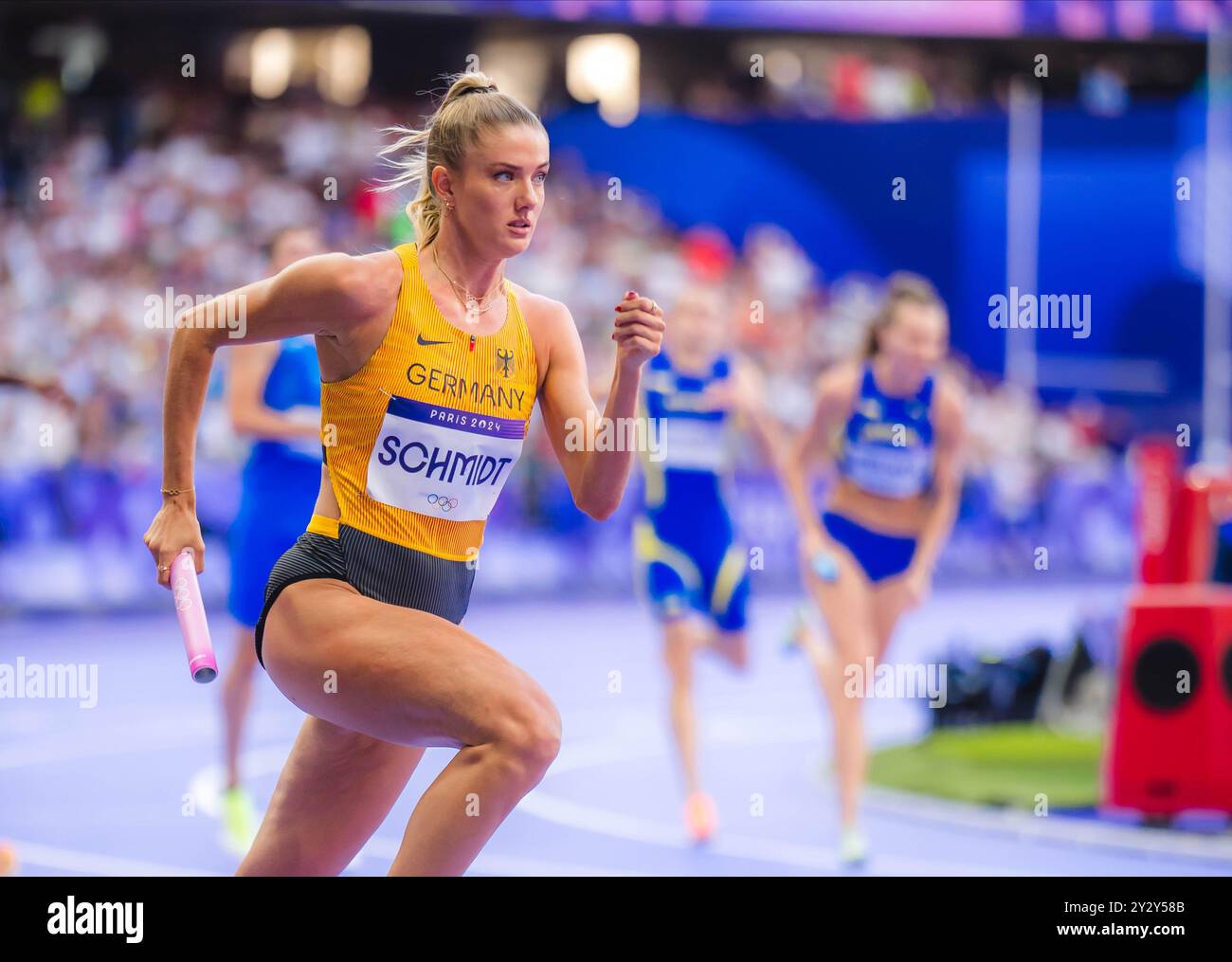 Alica Schmidt participating in the 4X400 meters relay at the Paris 2024 ...