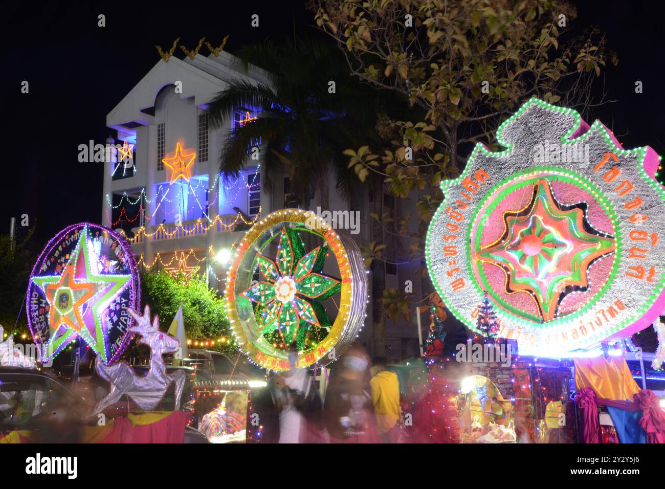 The celebrating Christmas with the dazzling star parade on more than ...