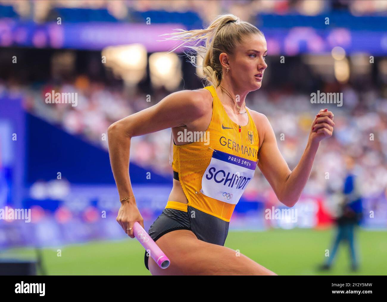 Alica Schmidt participating in the 4X400 meters relay at the Paris 2024 ...