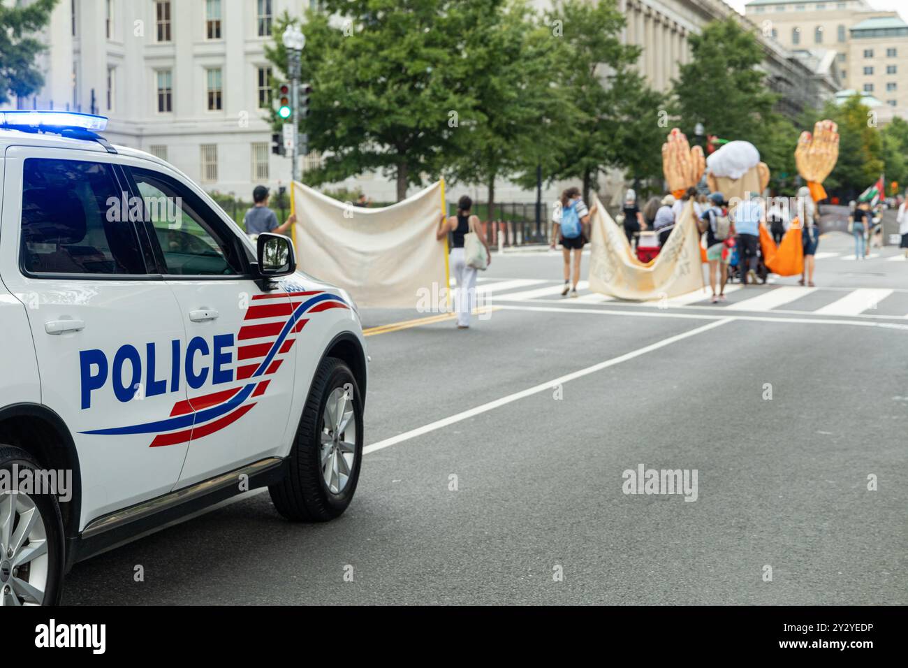 Car protest demonstration police officer hi-res stock photography and ...