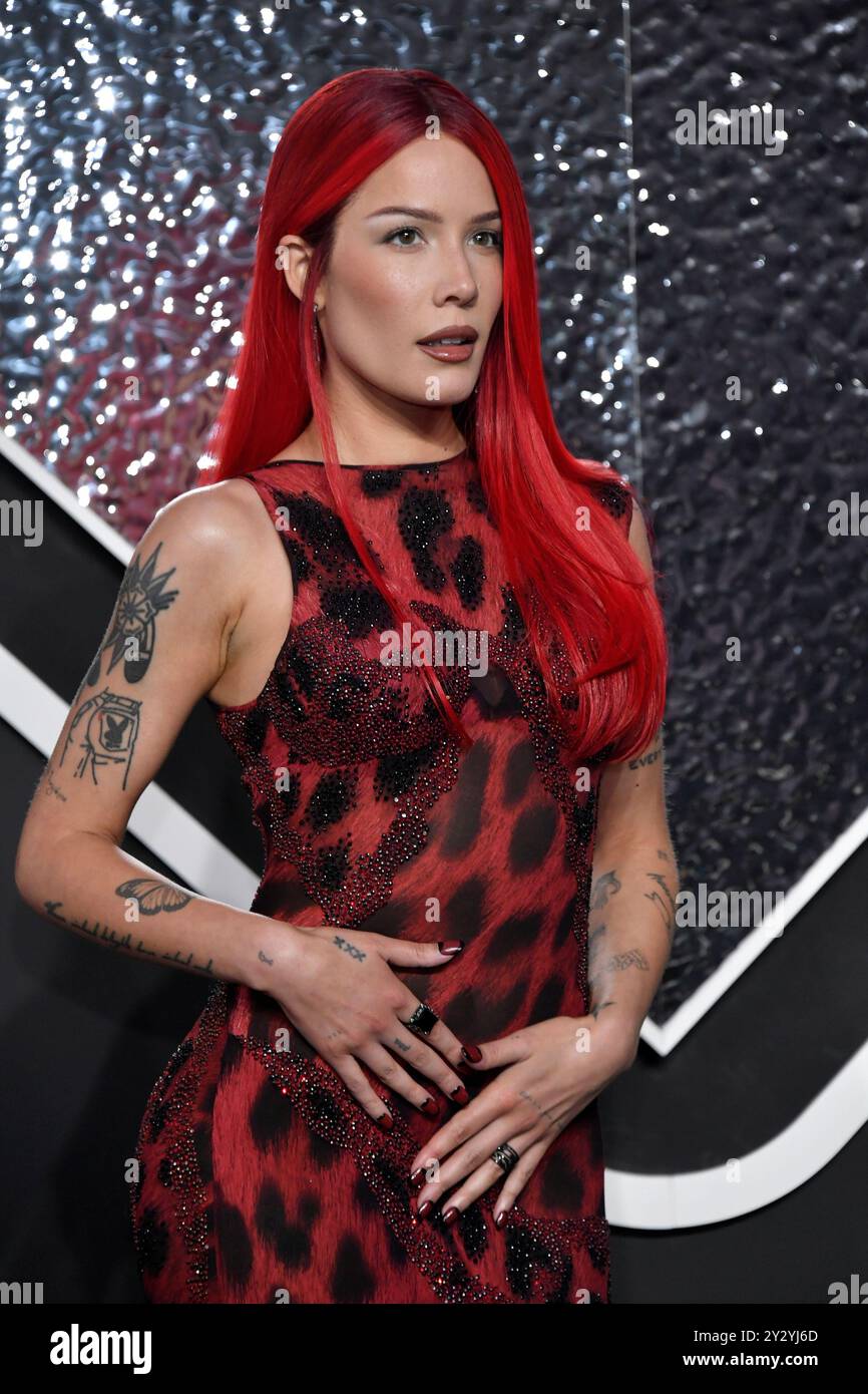 Halsey arrives at the MTV Video Music Awards on Wednesday, Sept. 11 ...
