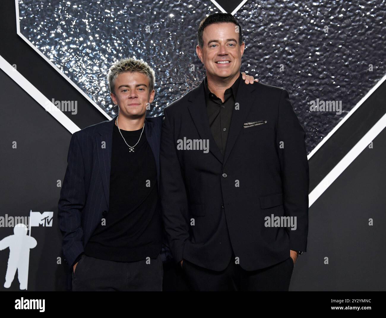 Jackson Daly, left, and Carson Daly arrive at the MTV Video Music ...