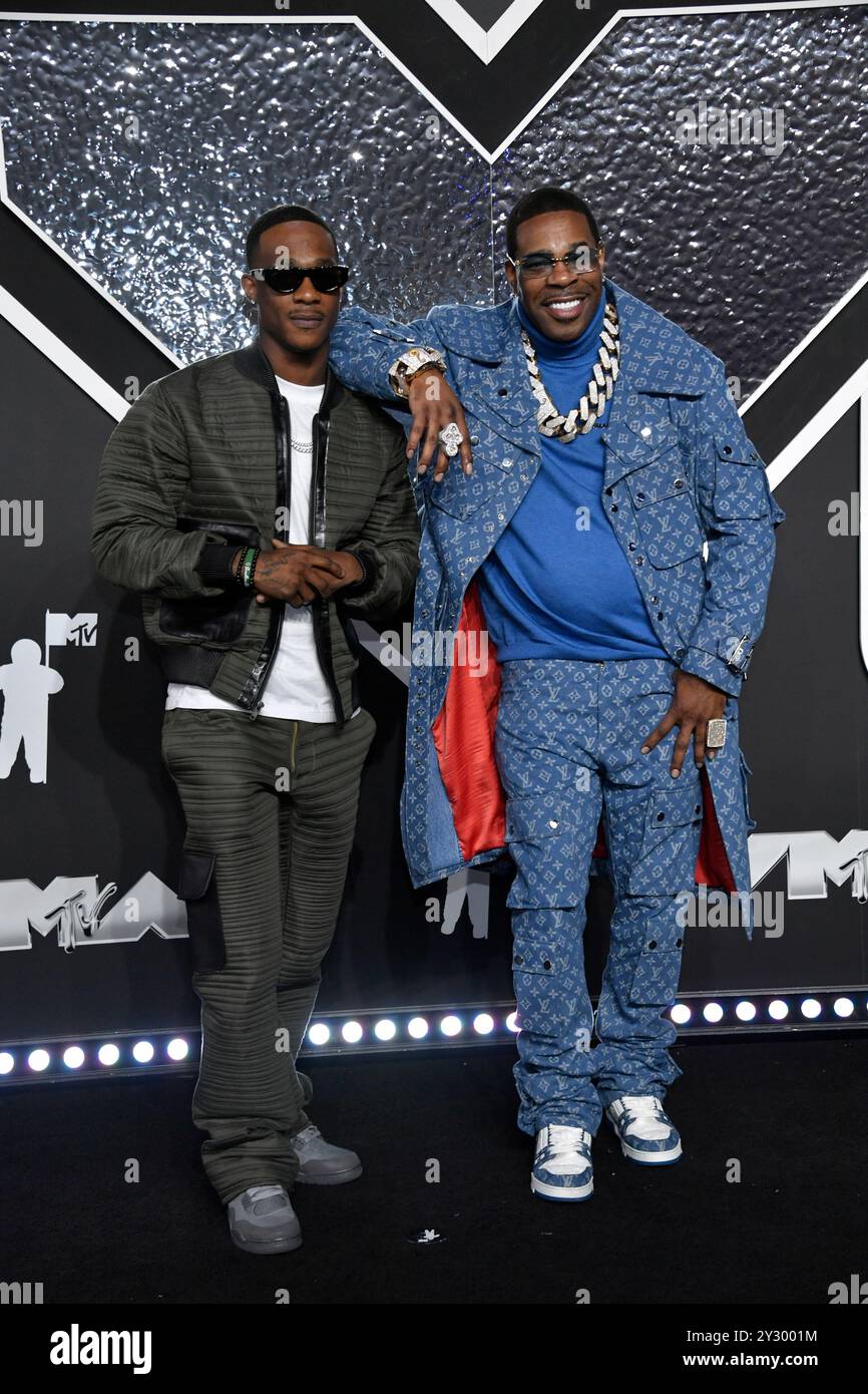 Trillian Wood-Smith, left, and Busta Rhymes arrive at the MTV Video ...
