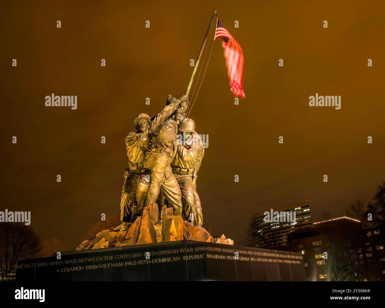 The Marine Corps War Memorial Shows the Raising of the Flag at Iwo Jima ...