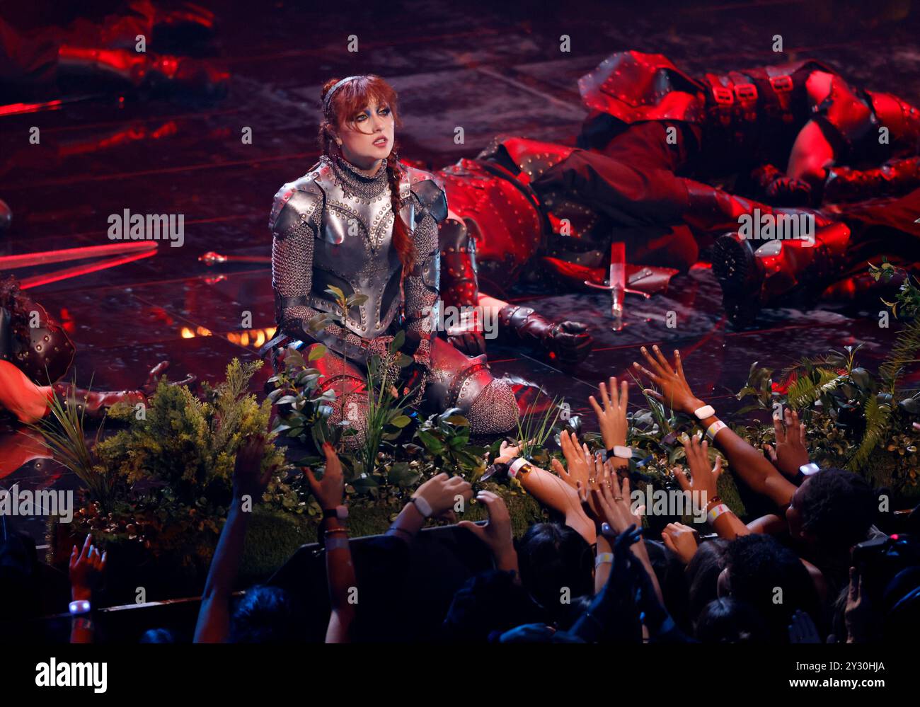 Chappell roan on stage hi-res stock photography and images - Alamy