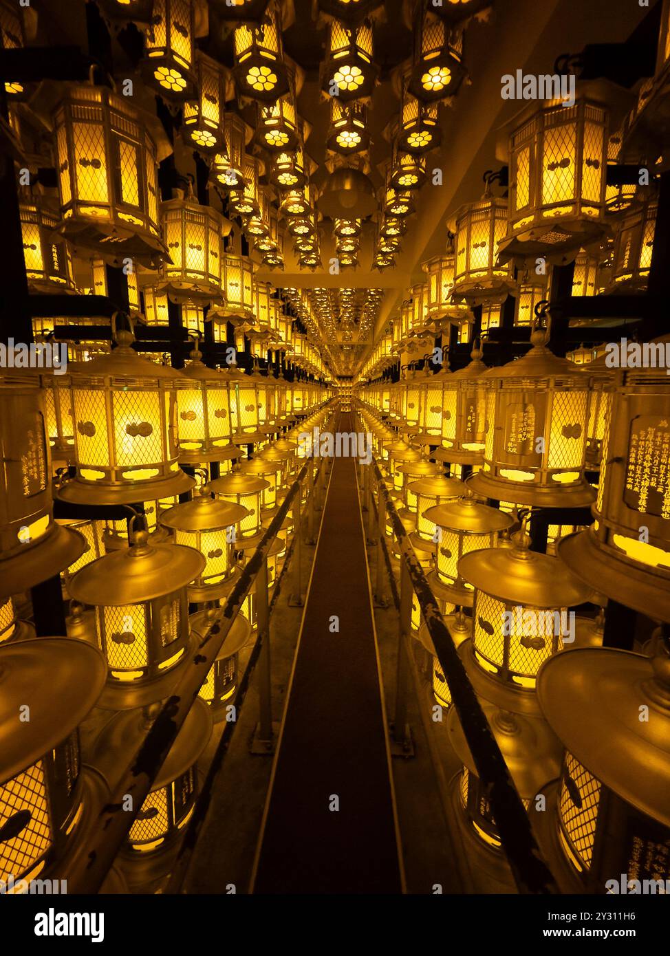 Torodo Hall, the Hall of Lanterns, in Okunoin, Wakayama, Japan Stock ...