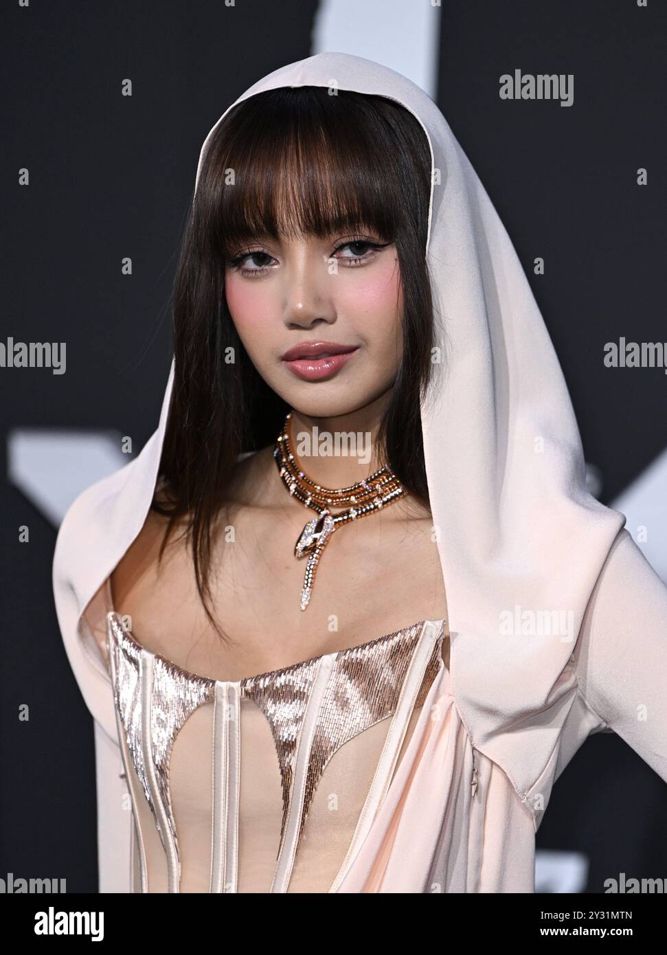 Lisa from the band blackpink hi-res stock photography and images - Alamy