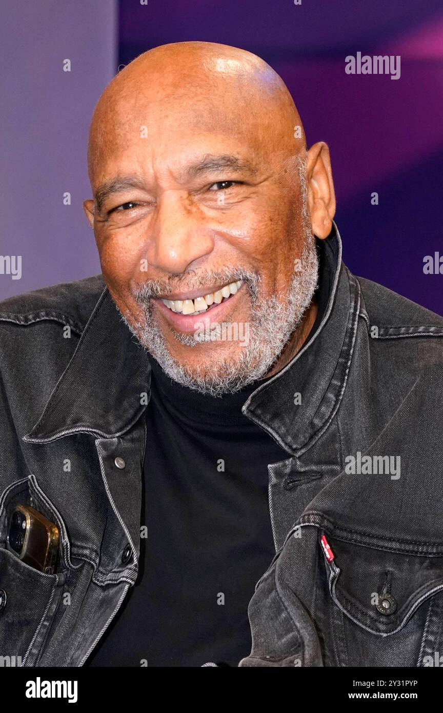 Ron Williams in der ARD-Talkshow maischberger im Studio Berlin ...