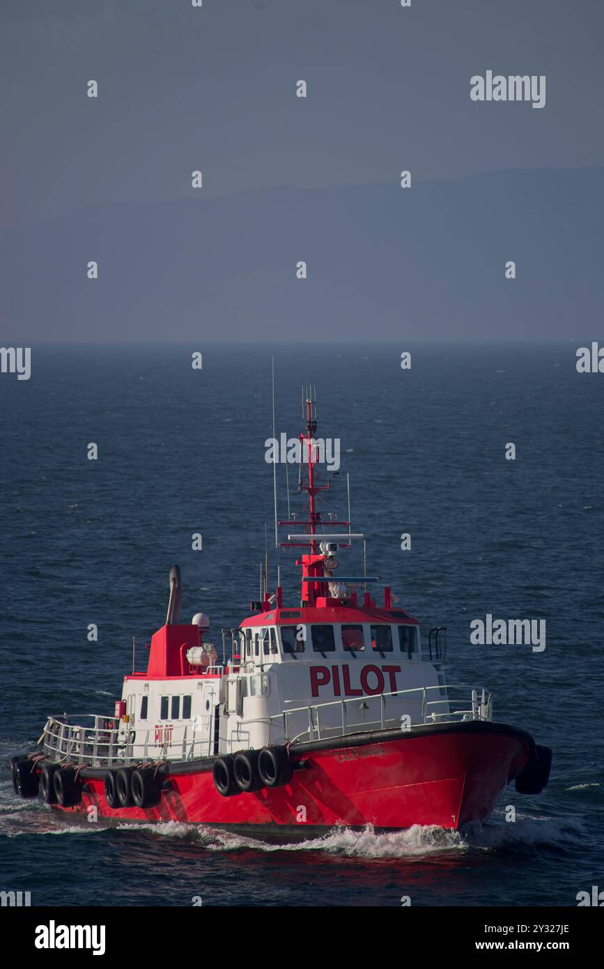 San Francisco Bay pilot launch cutter Stock Photo - Alamy