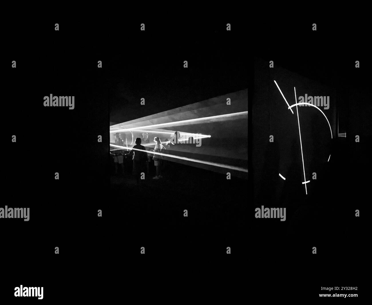 Anthony McCall, Split Second Film & Video Gallery, Guggenheim Museum, Bilbao, Spanien Stock ...