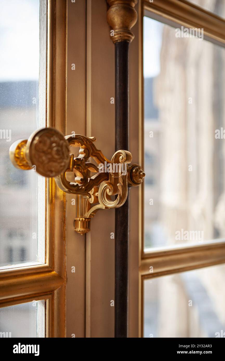 Window handle detail in hi-res stock photography and images - Alamy