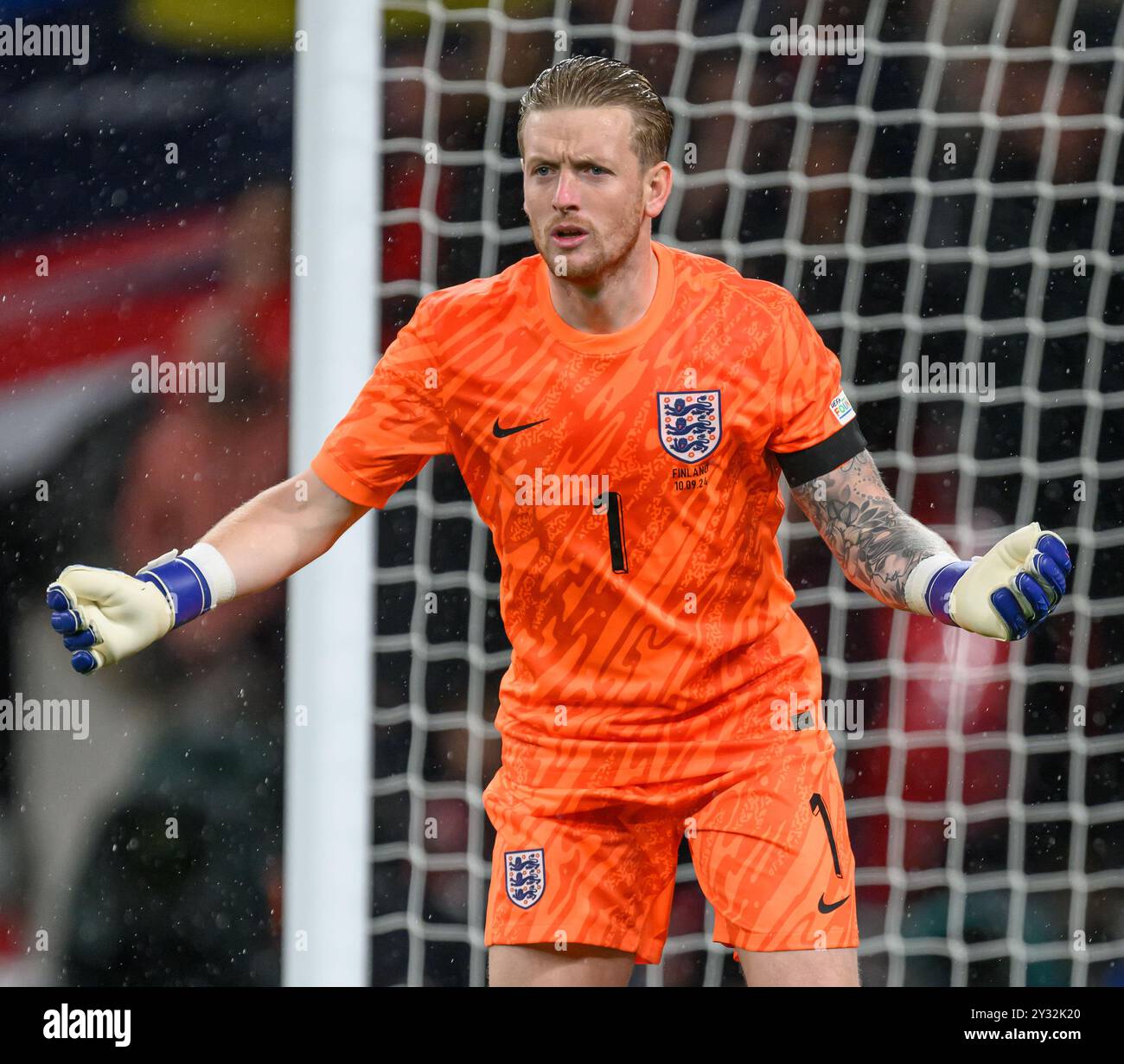 England goalkeeper hi-res stock photography and images - Alamy