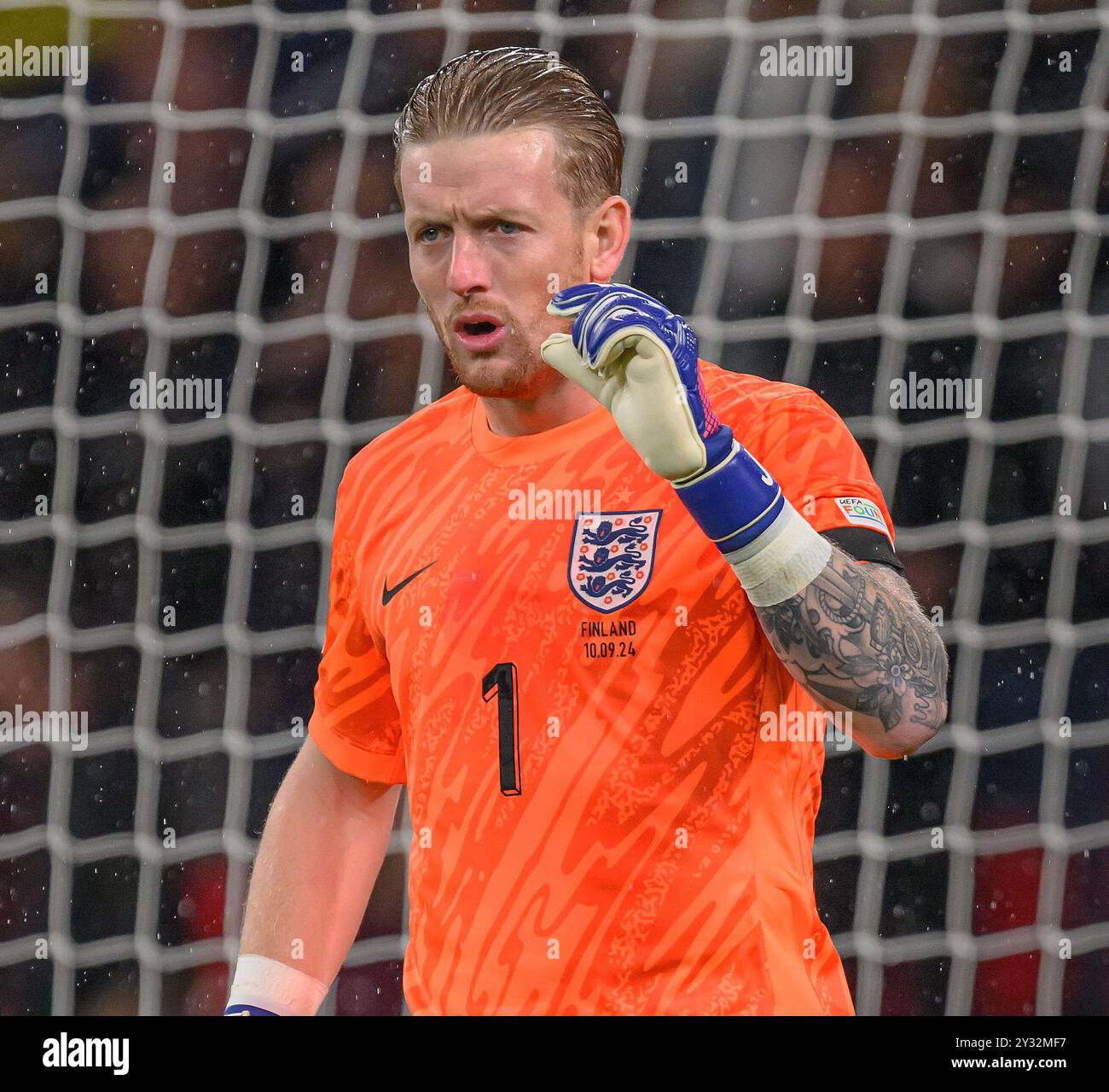 England goalkeeper hi-res stock photography and images - Alamy
