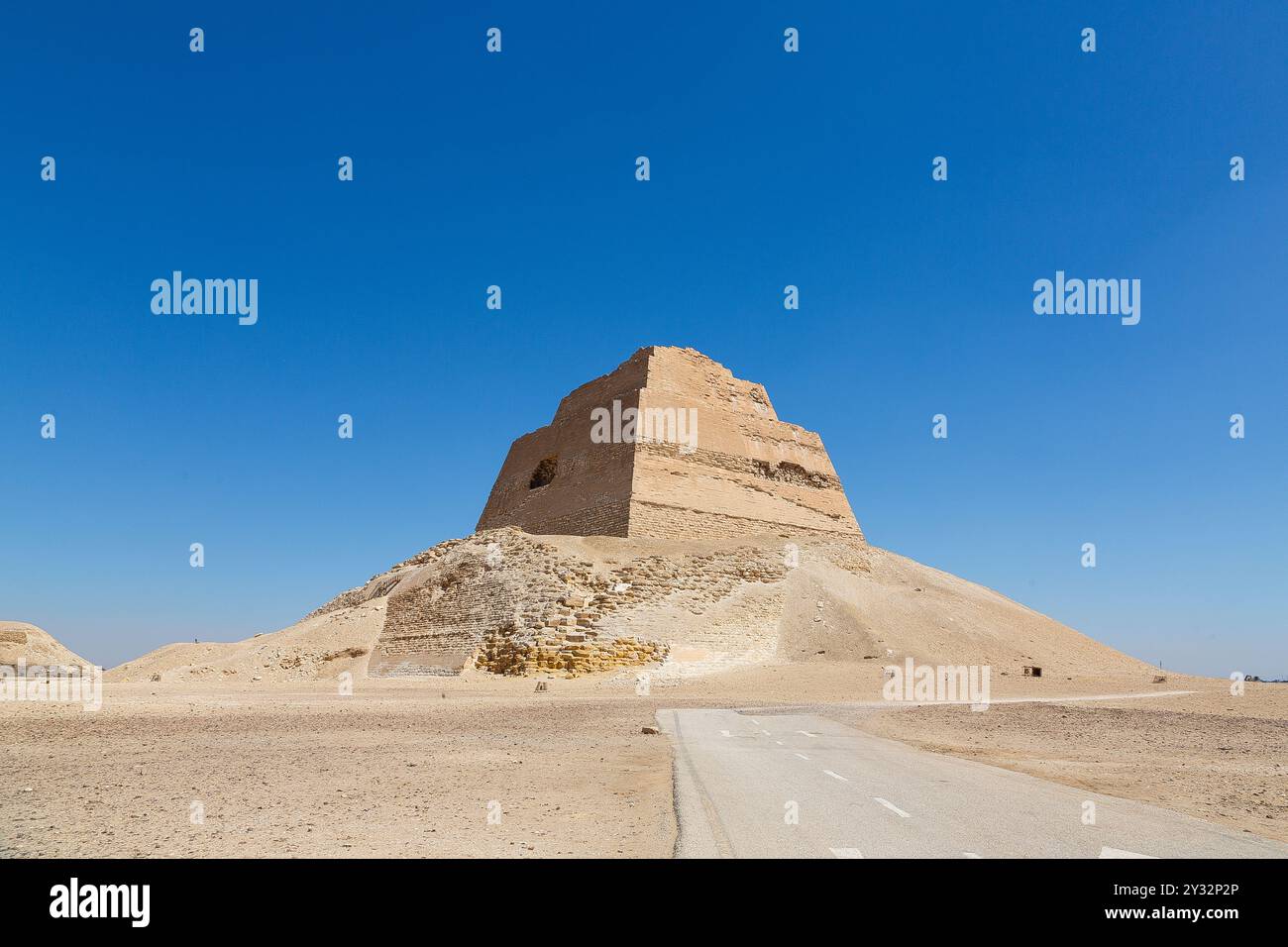 Egypt, Meidum, king Seneferu pyramid Stock Photo - Alamy