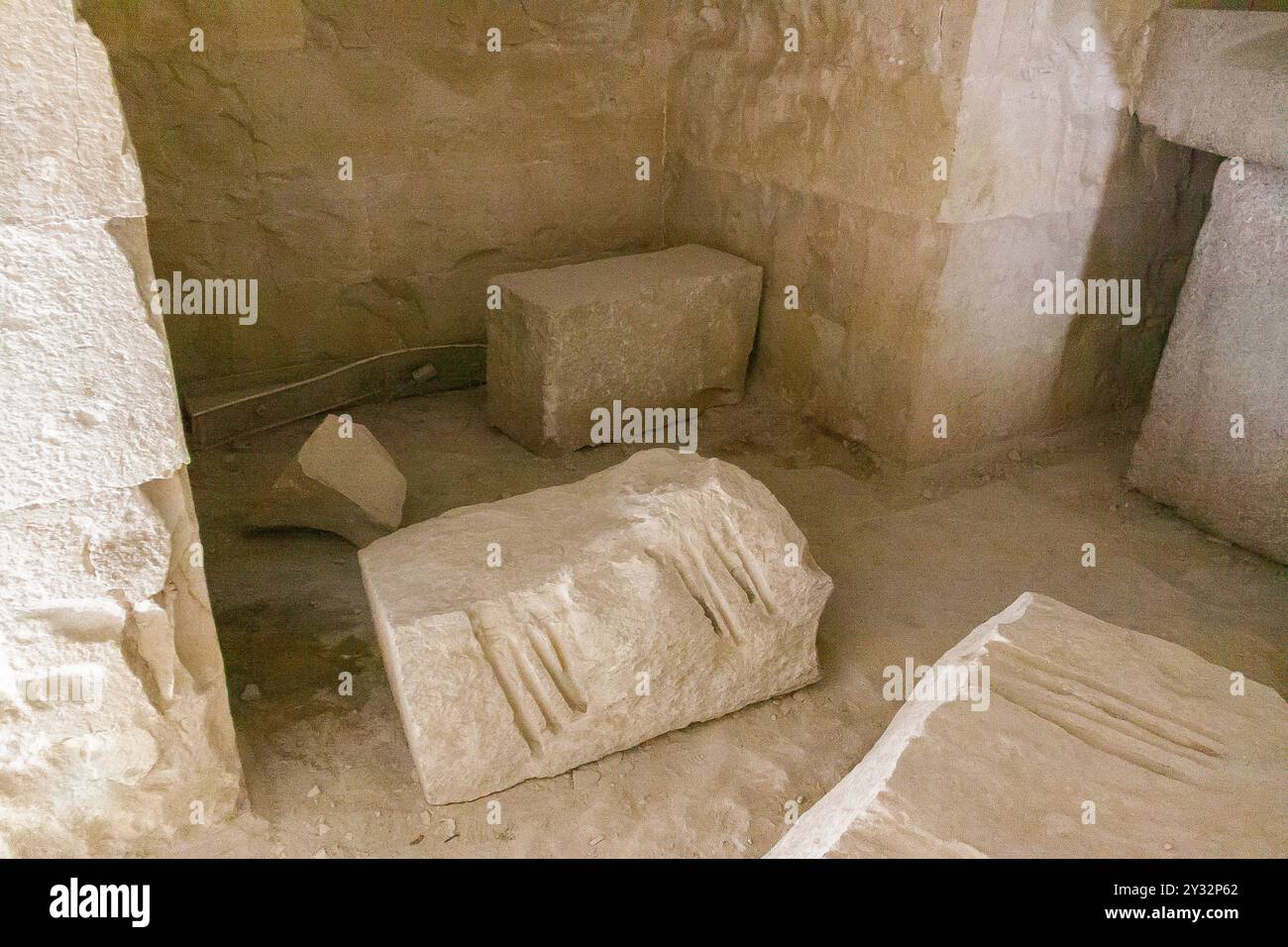 Egypt, Meidum, king Seneferu funerary complex, funerary room of the ...