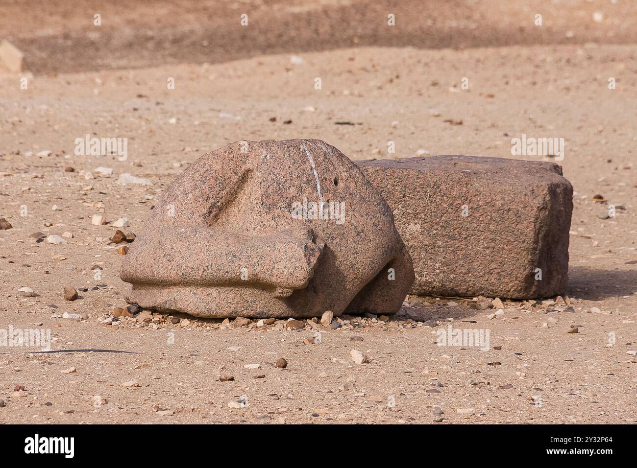 Egypt, Meidum, king Seneferu funerary complex, some artifacts Stock ...