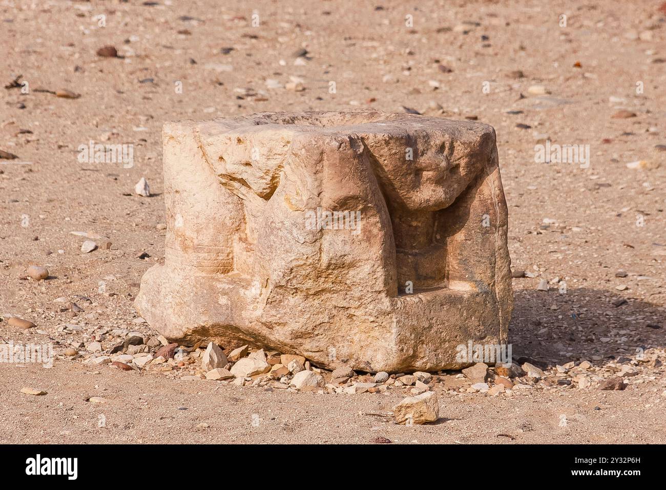 Egypt, Meidum, king Seneferu funerary complex, an hathoric capital ...