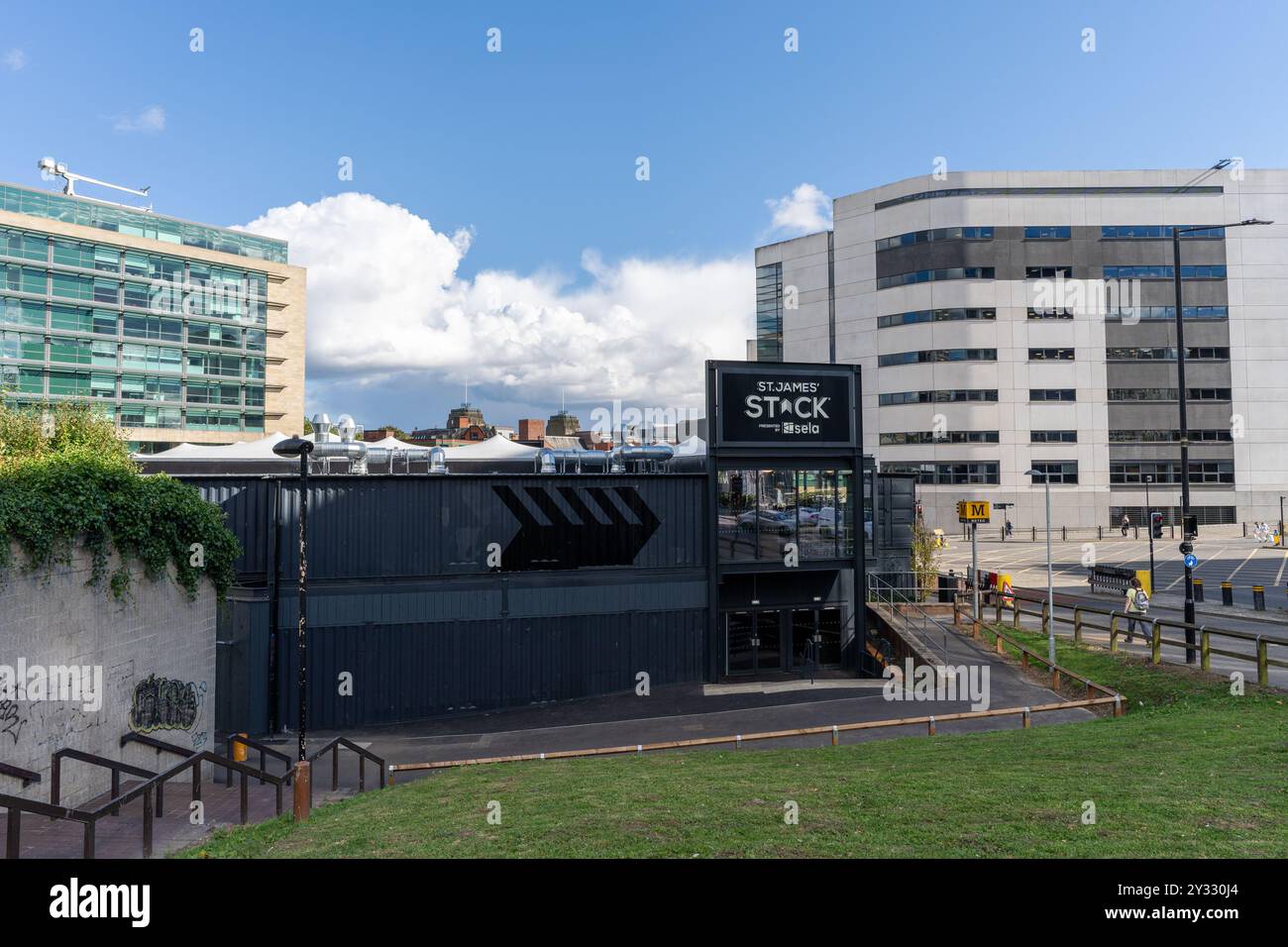 Food court zone hi-res stock photography and images - Alamy