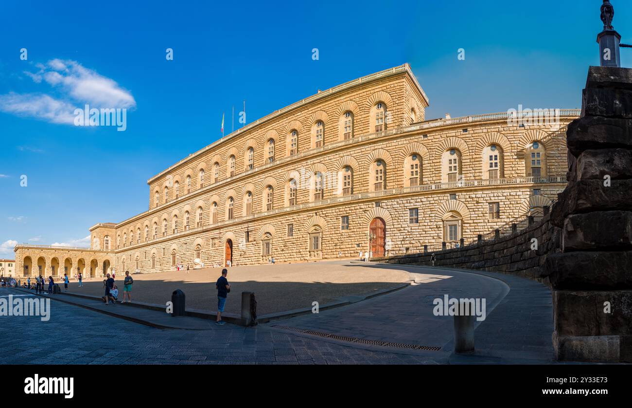 Renaissance palace in florence hi-res stock photography and images - Alamy