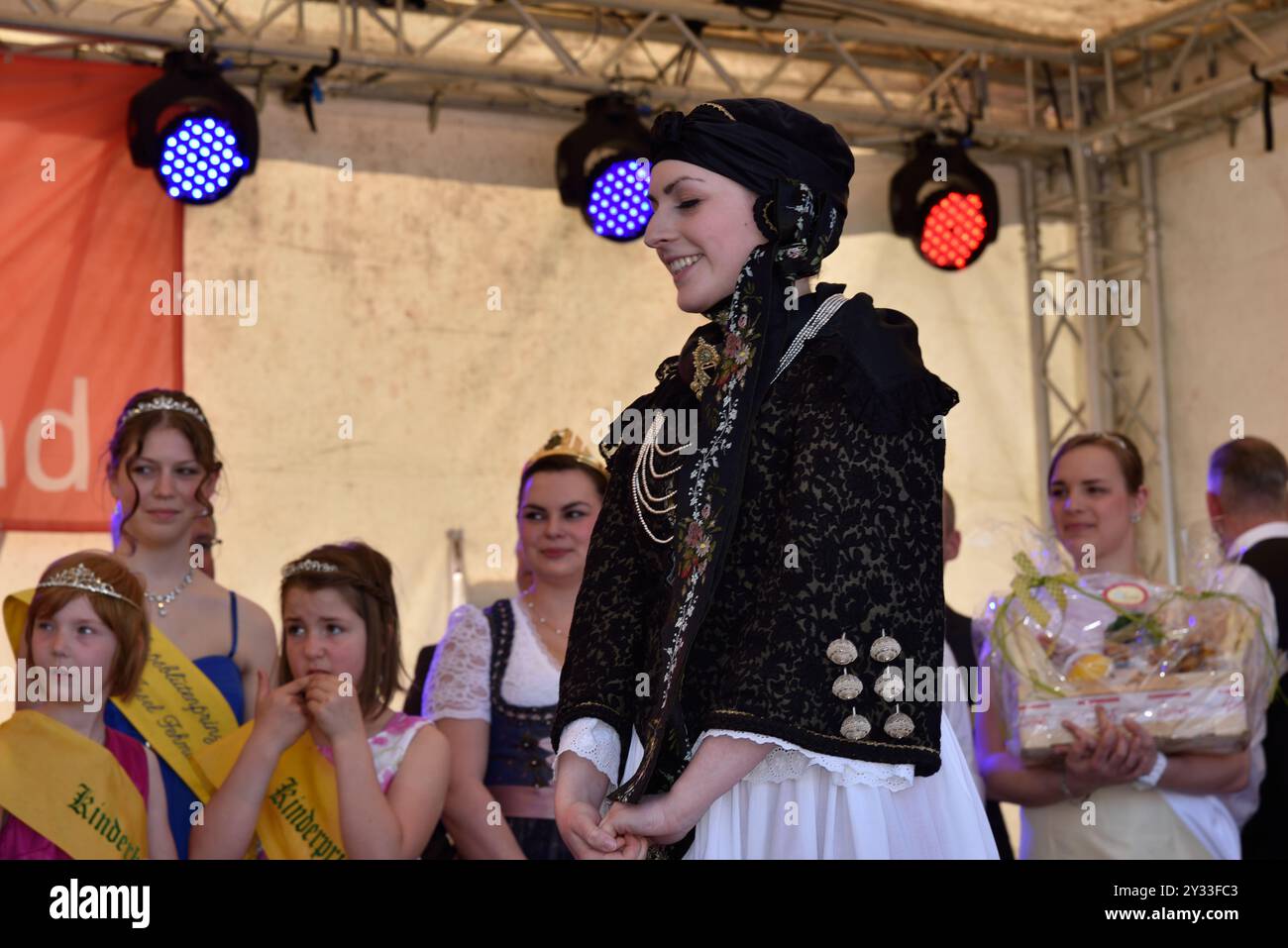 Fest der blutenkonigin hi-res stock photography and images - Alamy