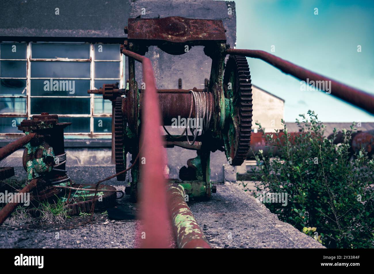 Vintage winch hi-res stock photography and images - Alamy
