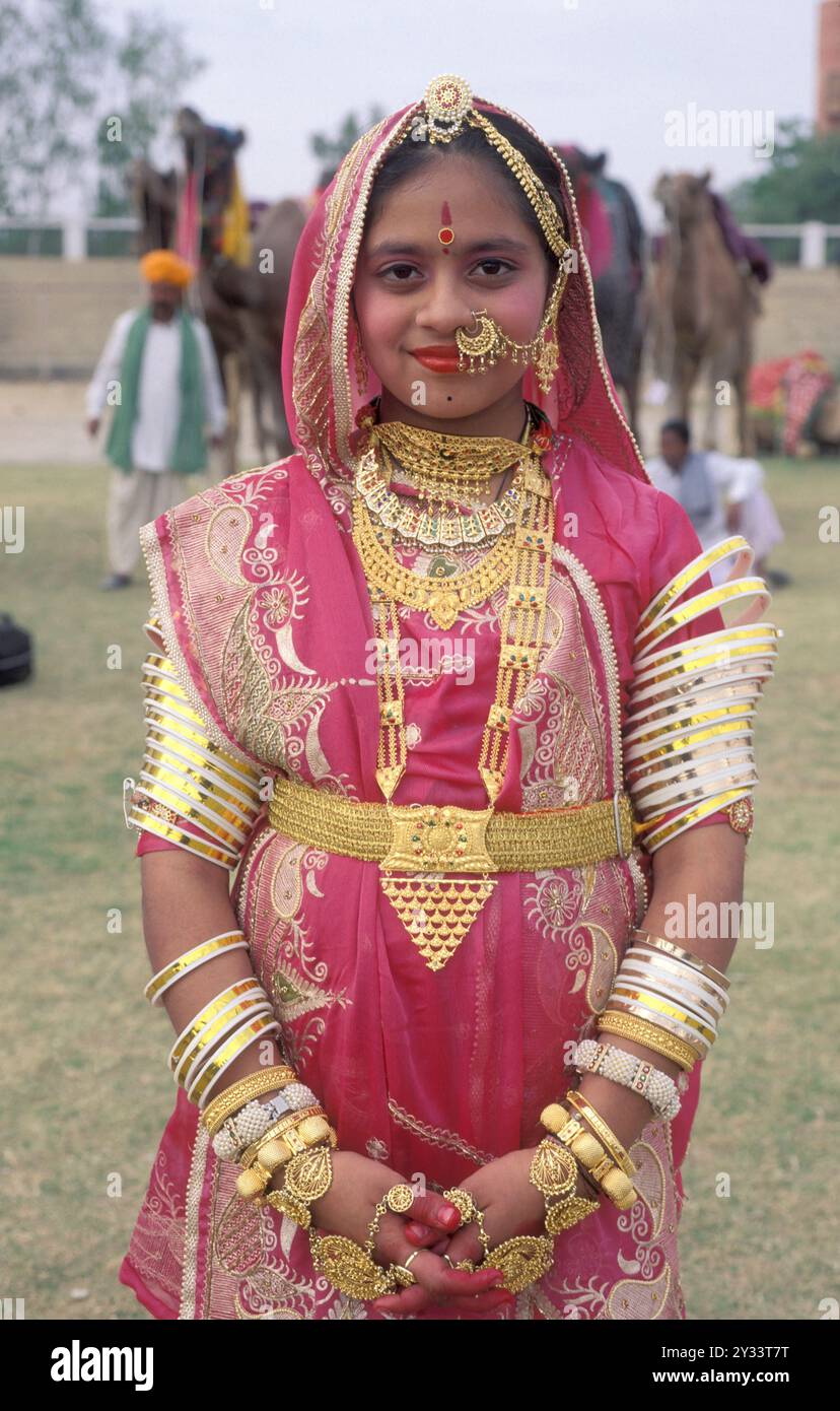 Women in traditional Rajasthani dress at the Bikaner Camel Festival in ...